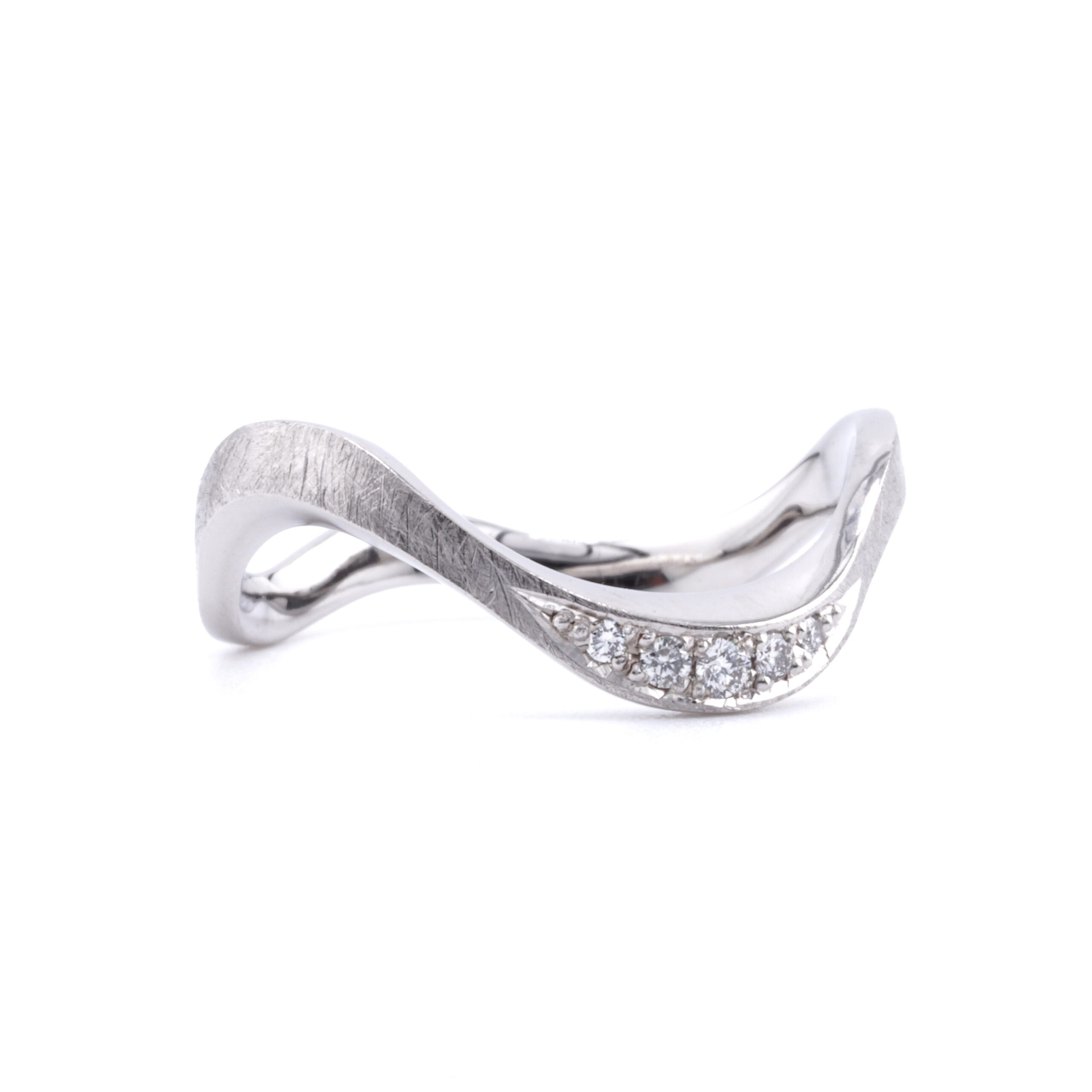 Twist / Diamond Ring - KAYT